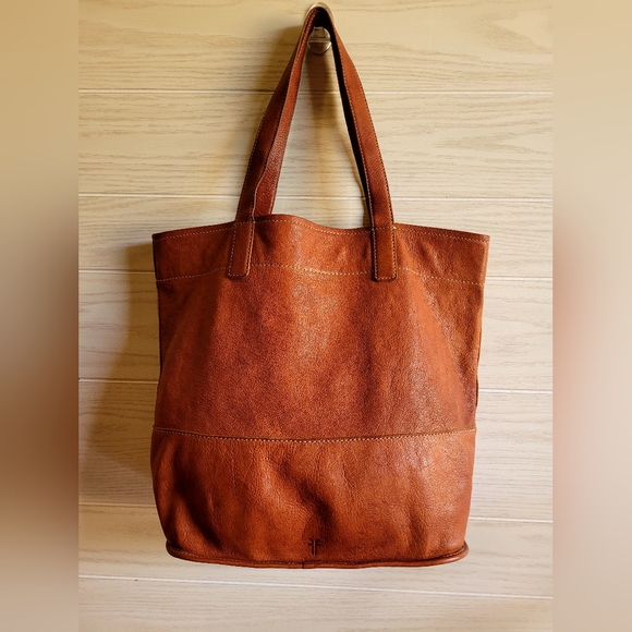 Frye | Bags | Frye Tote Shoulder Bag With Wallet Genuine Leather | Poshmark